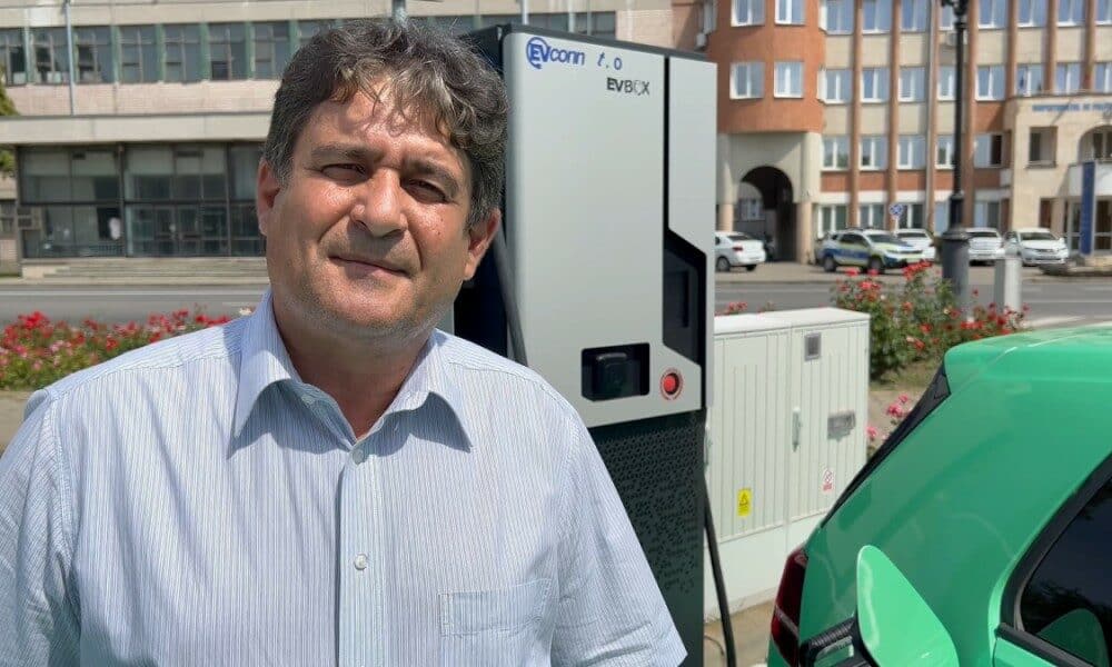 VIDEO: 3 stații de încărcare a autovehiculelor electrice, inaugurate la ...