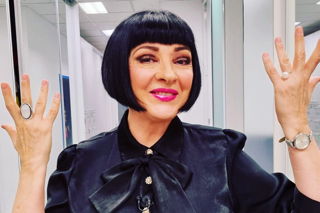 Neti Sandu, apariție rară, în costum de baie. Celebra prezentatoare ...