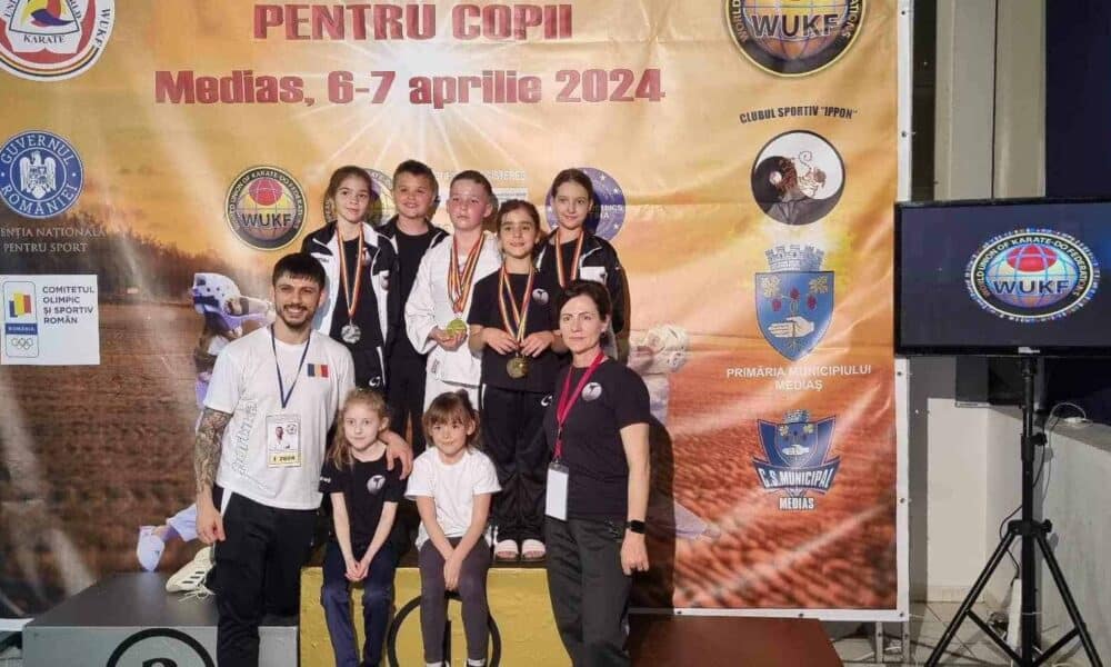 FOTO. Clubul Premier Karate Dojo Cluj-Napoca obține 10 medalii la ...