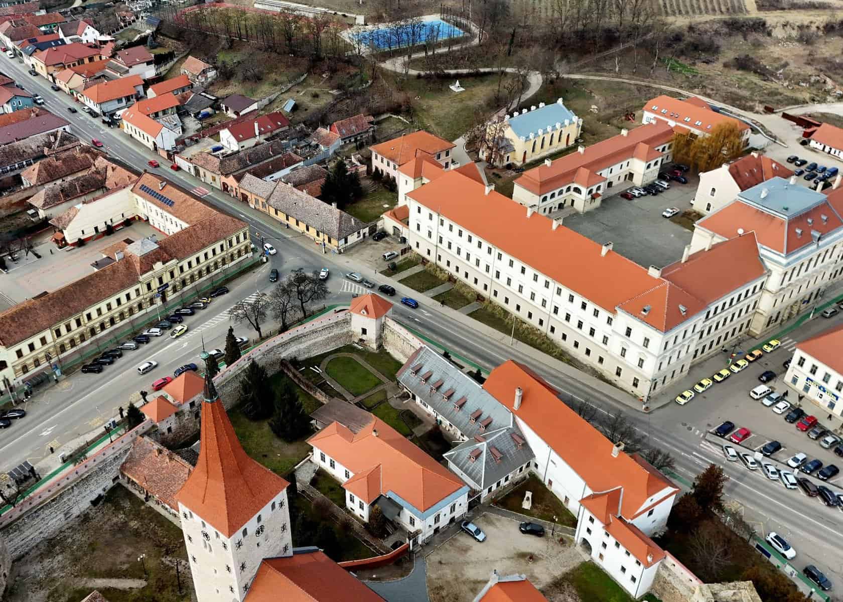 FOTO: „Casă nouă” pentru Muzeul de Istorie din Aiud. Primăria vrea să ...