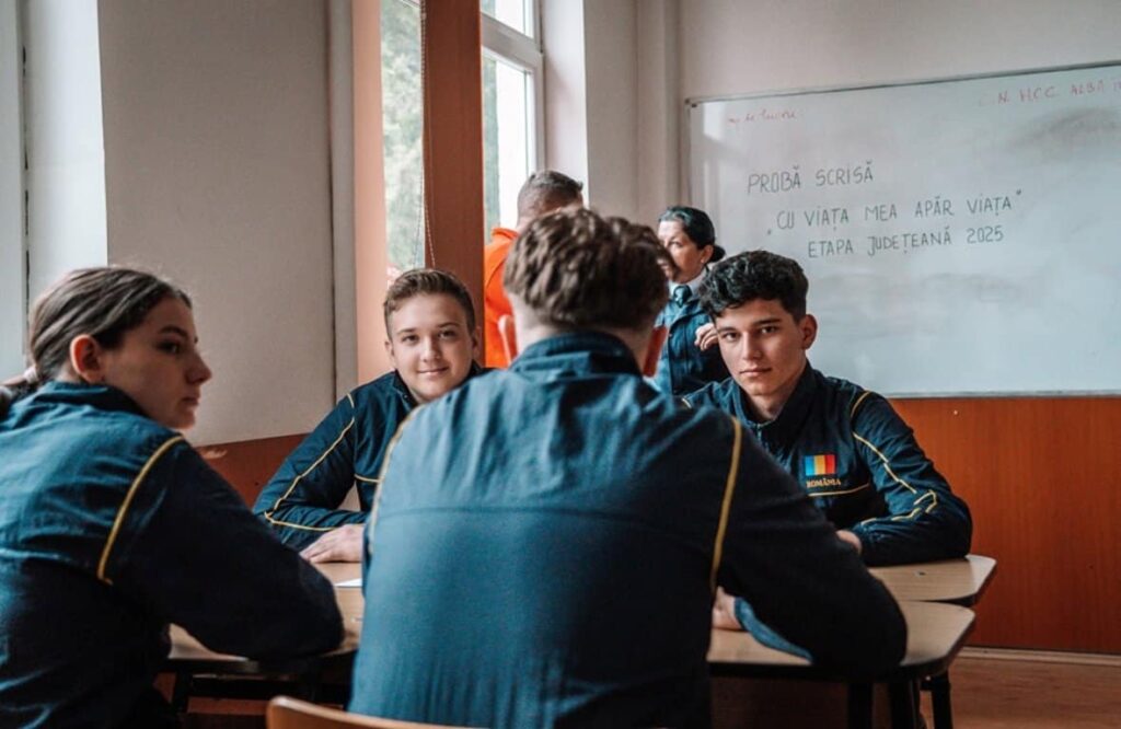 FOTO: Elevii Colegiului Național Militar „Mihai Viteazul” Alba Iulia, pe podium la concursul ”Cu ...