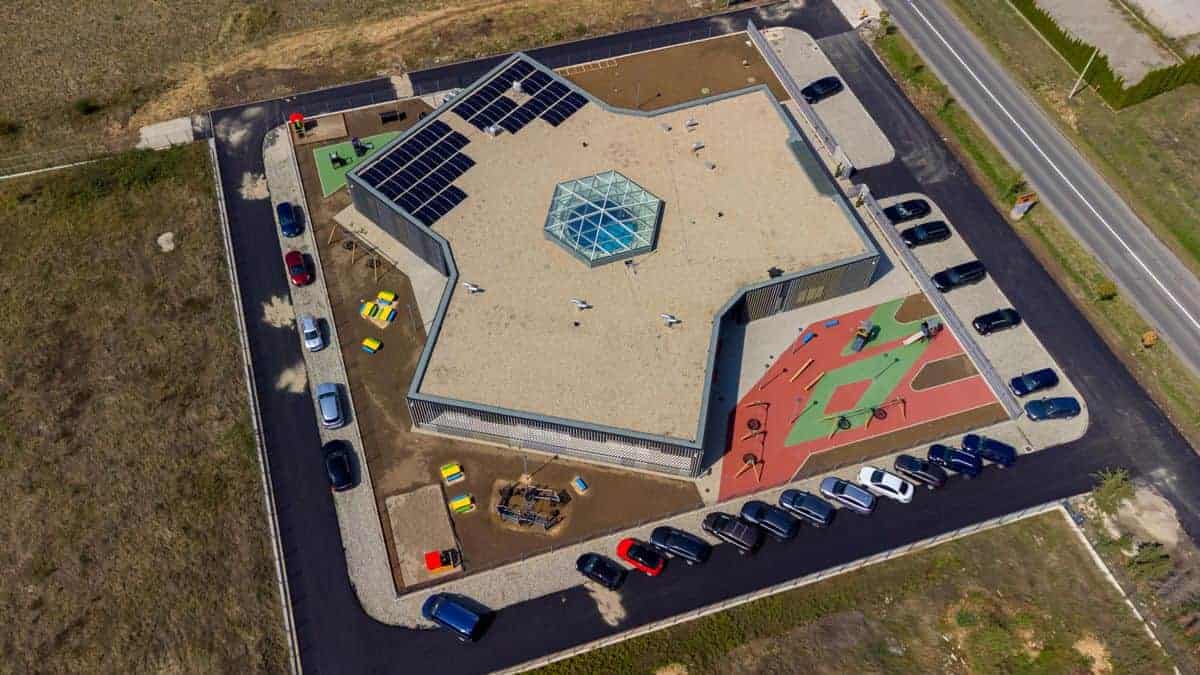 Grădinița și Creșa „Blauer Stern” din Sebeș: un reper al educației ...